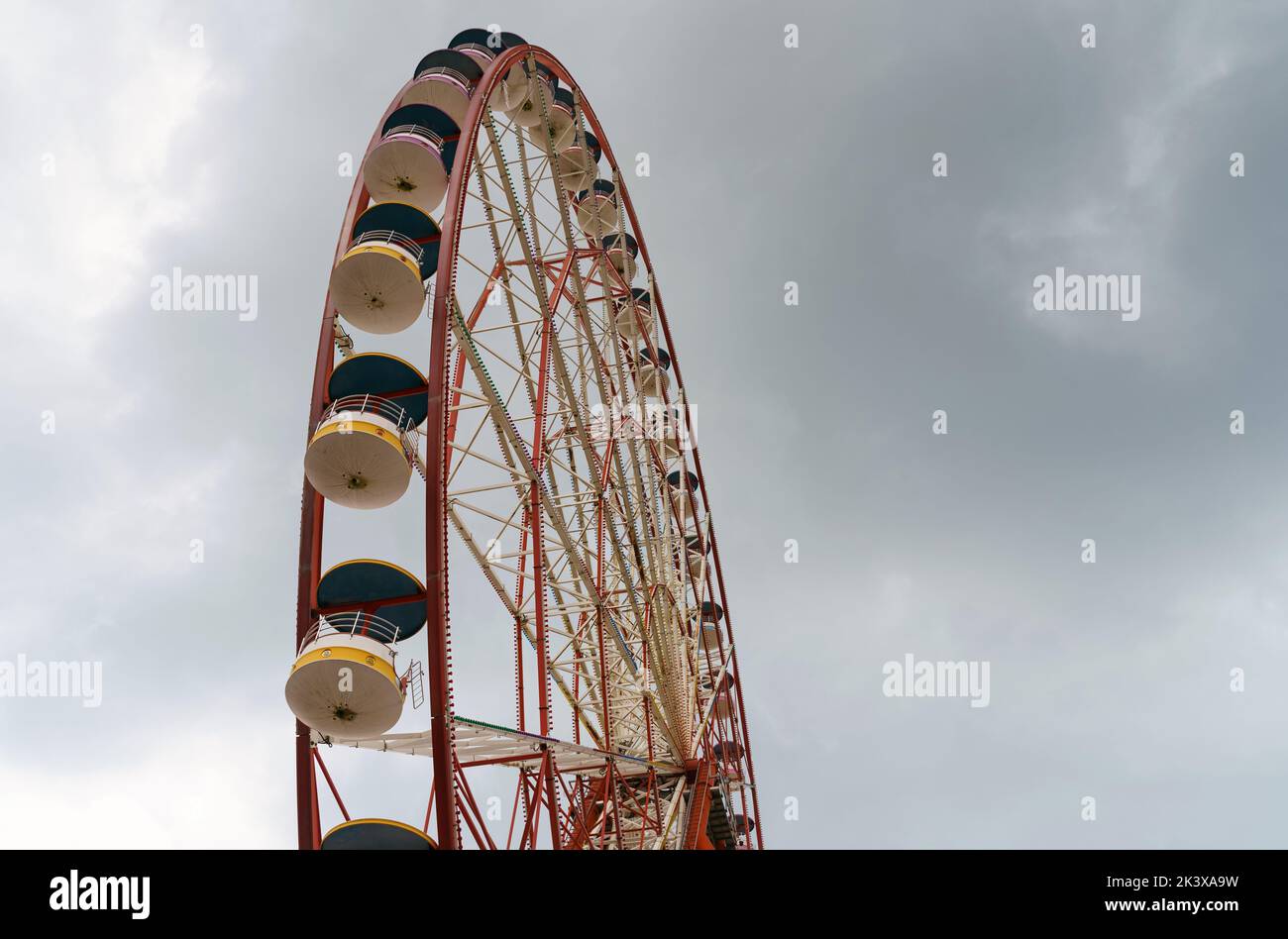 Carnival ferris wheel stormy hi-res stock photography and images - Alamy
