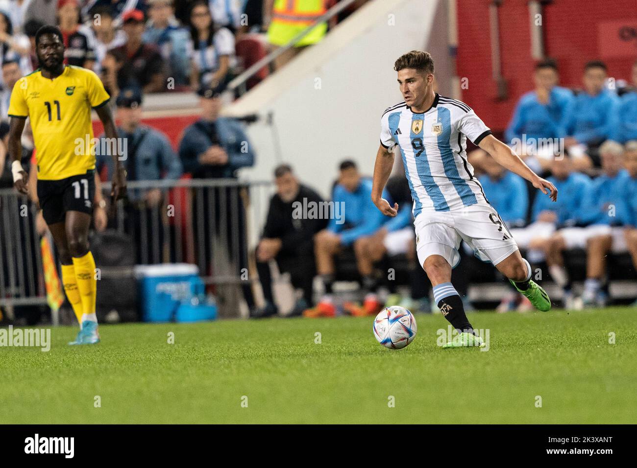Football player julian alvarez hi-res stock photography and images - Alamy