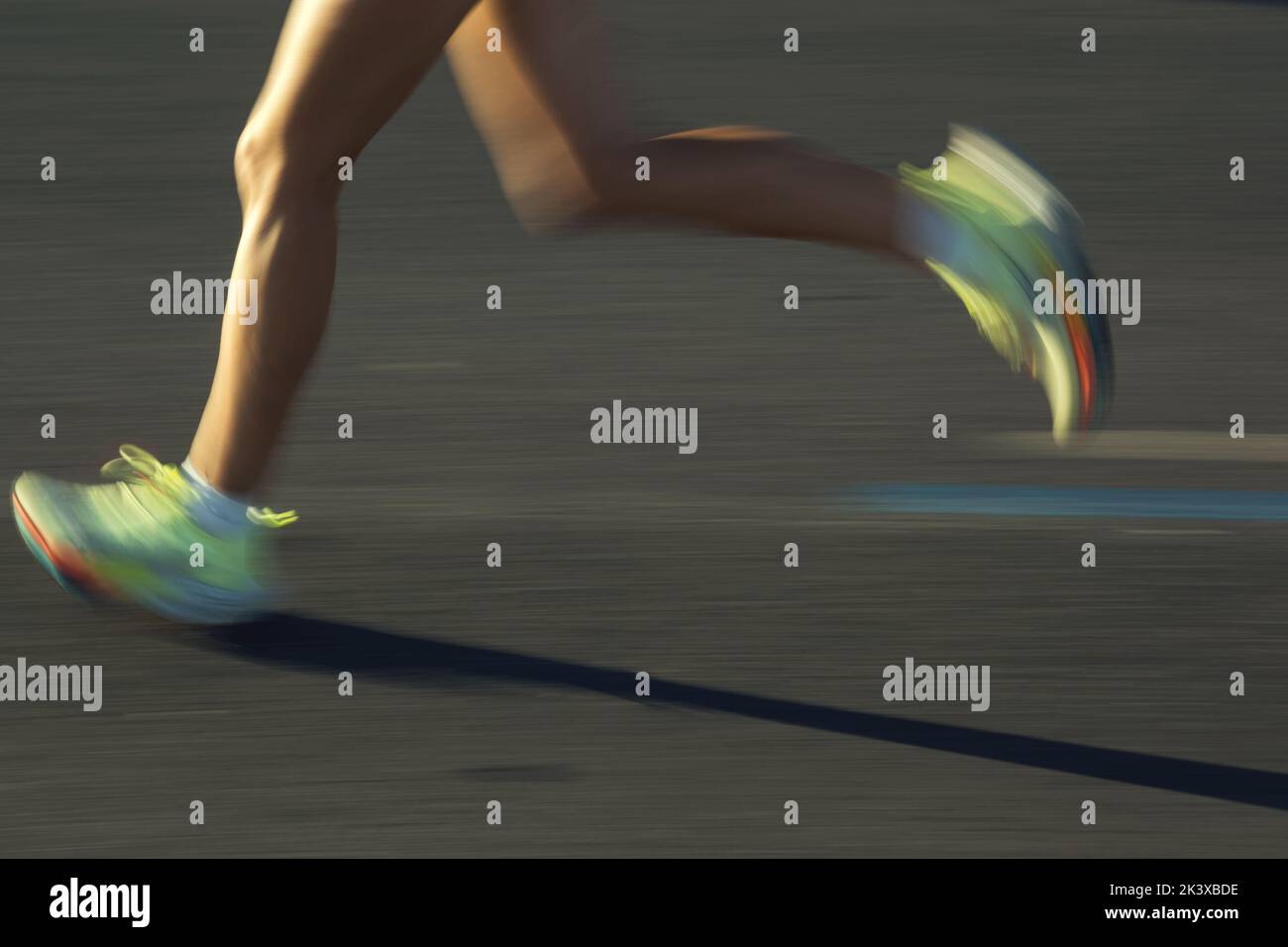 Feet running blur hi-res stock photography and images - Alamy