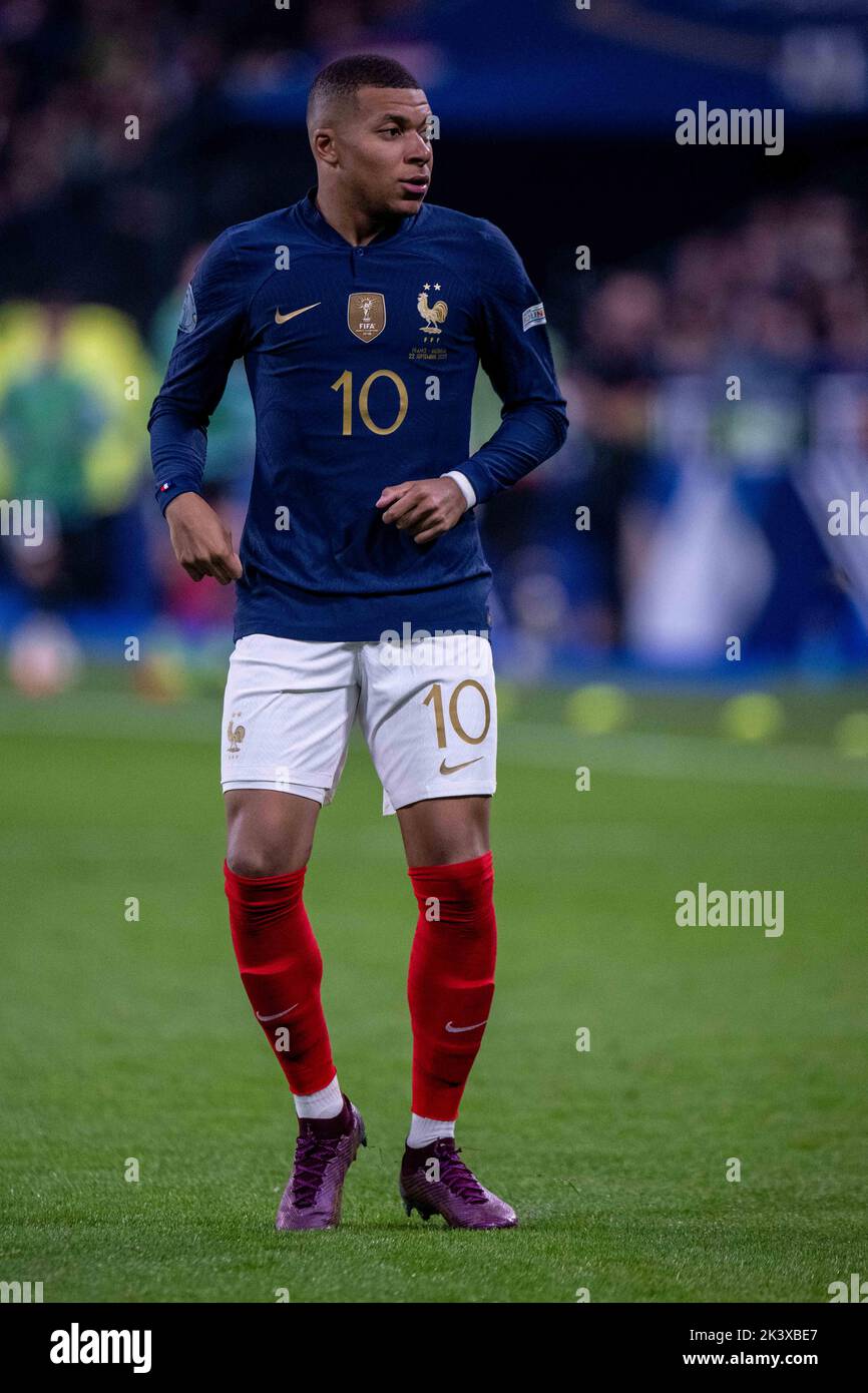 Kylian mbappe france kit hi-res stock photography and images - Alamy