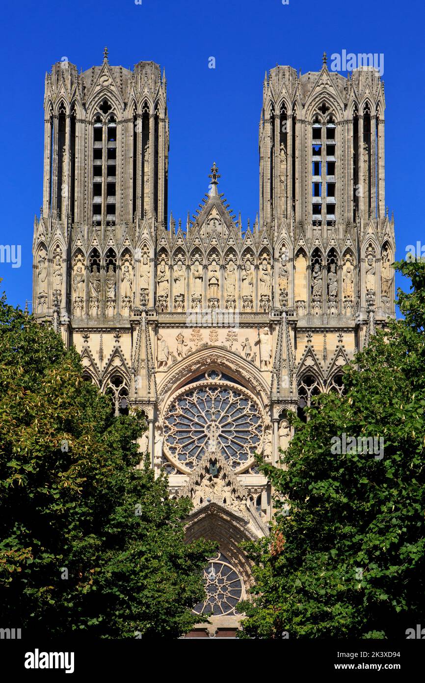 Facade of Reims Cathedral (a UNESCO World Heritage Site) in Reims ...