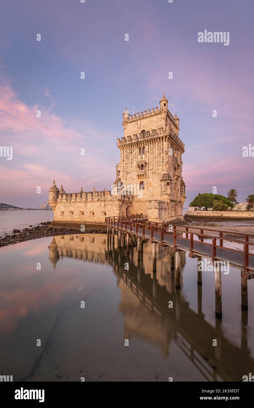 Torre de belem lisboa hi-res stock photography and images - Alamy