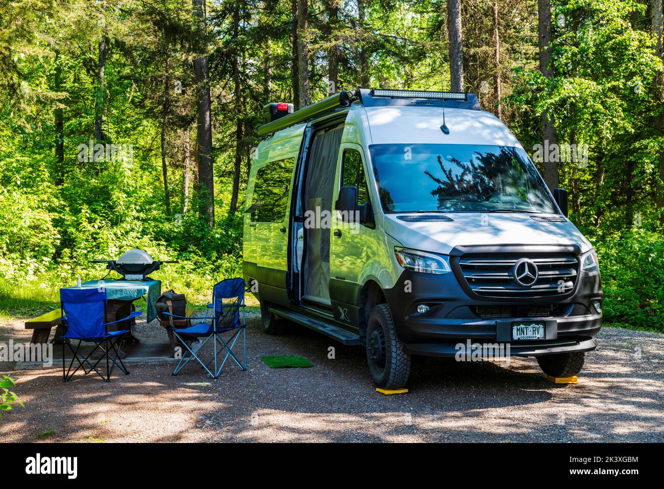 Airstream Interstate 24X 4WD campervan; Liard River Hot Springs ...