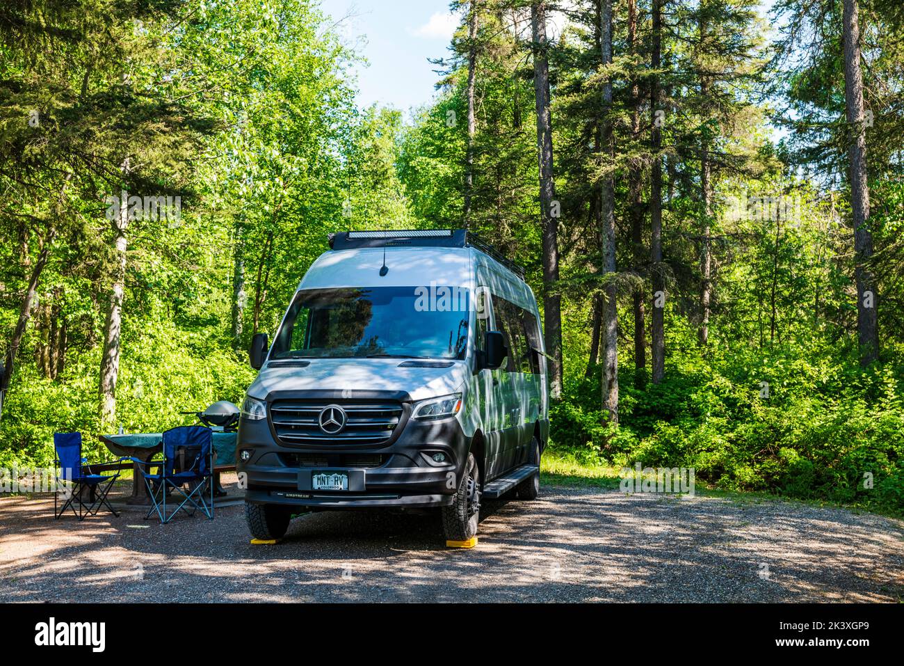 Airstream Interstate 24X 4WD campervan; Liard River Hot Springs ...