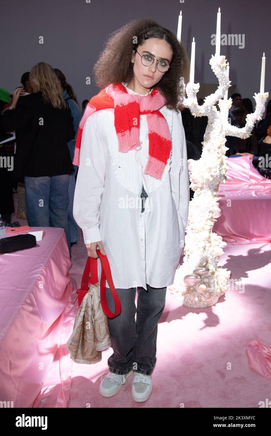 Ella Emhoff attending the Acne Studios Womenswear Spring/Summer 2023 ...