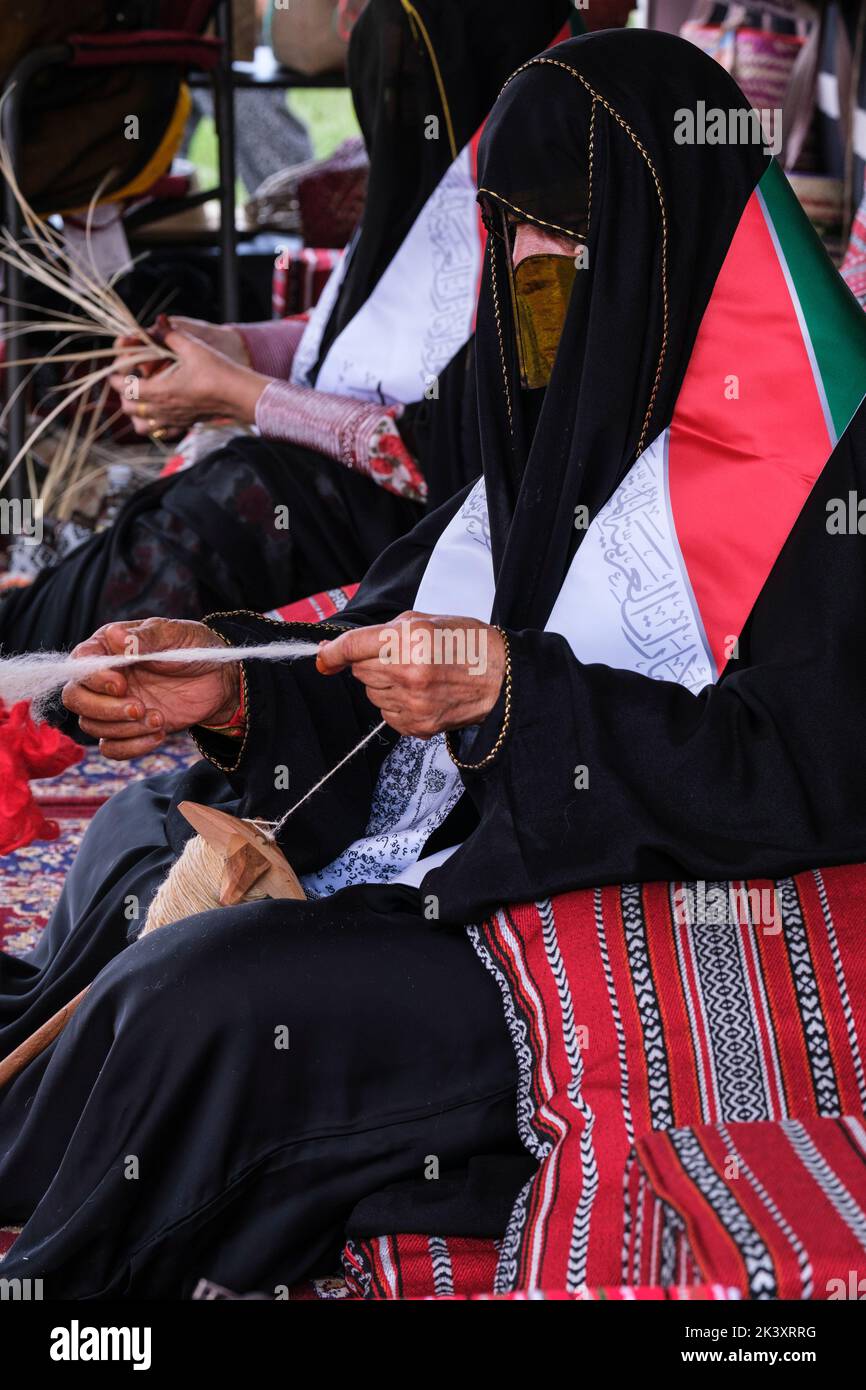 Masked Arab Woman from Abu Dhabi Wearing an Abaya at a Folklife ...