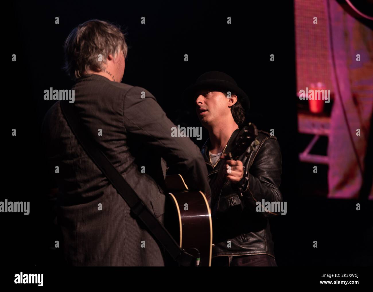 Peter doherty carl barat hi-res stock photography and images - Alamy