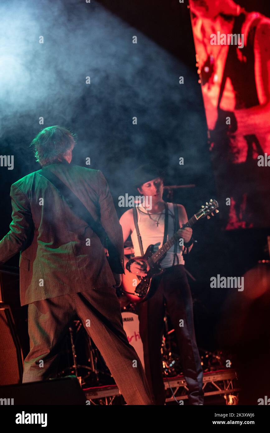London, United Kingdom. 28th Sep 2022. Pete Doherty and Carl Barat on ...