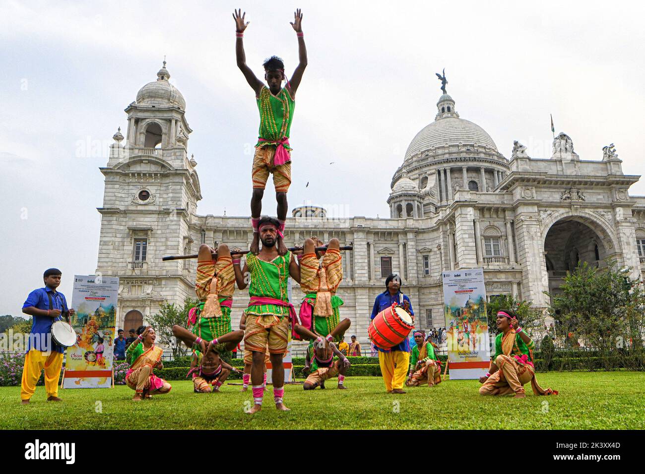 Artists perform the Indian tribal martial dance (Raibeshe Dance) in ...
