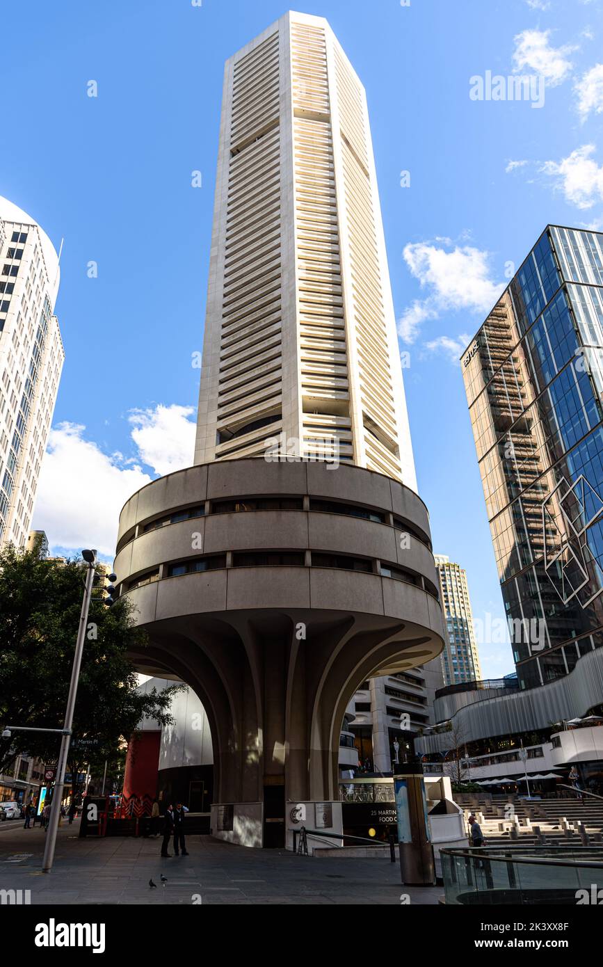 The modernist Commercial Travellers' Association building / MLC Centre ...