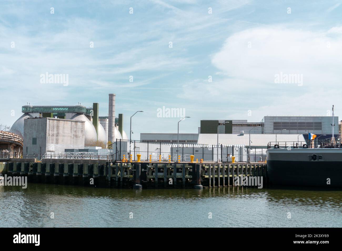 Waste Drop Off Site in Greenpoint New York City Department of ...