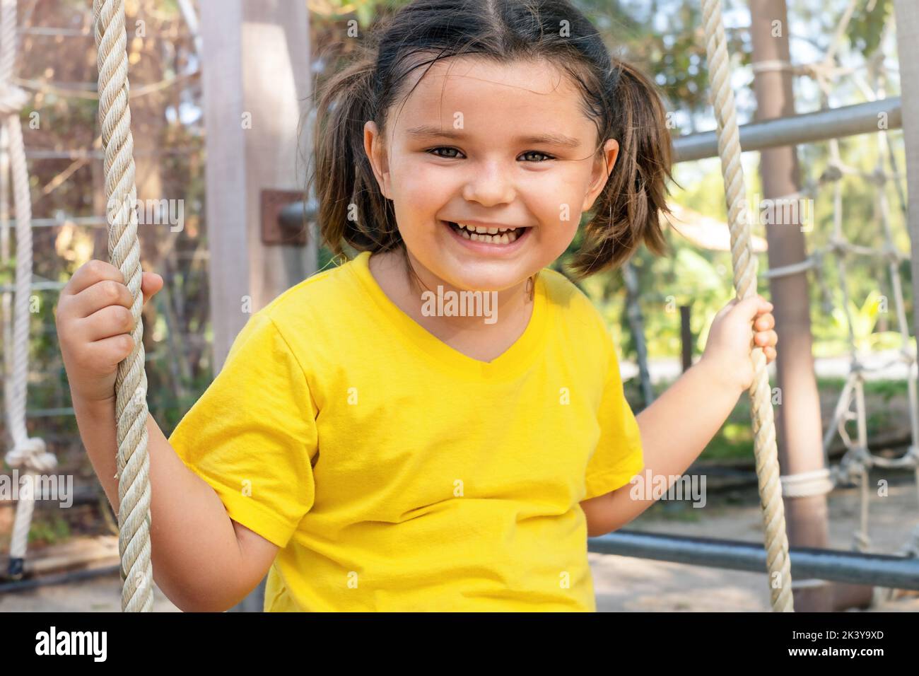 Child portrait outdoor cute hi-res stock photography and images - Alamy