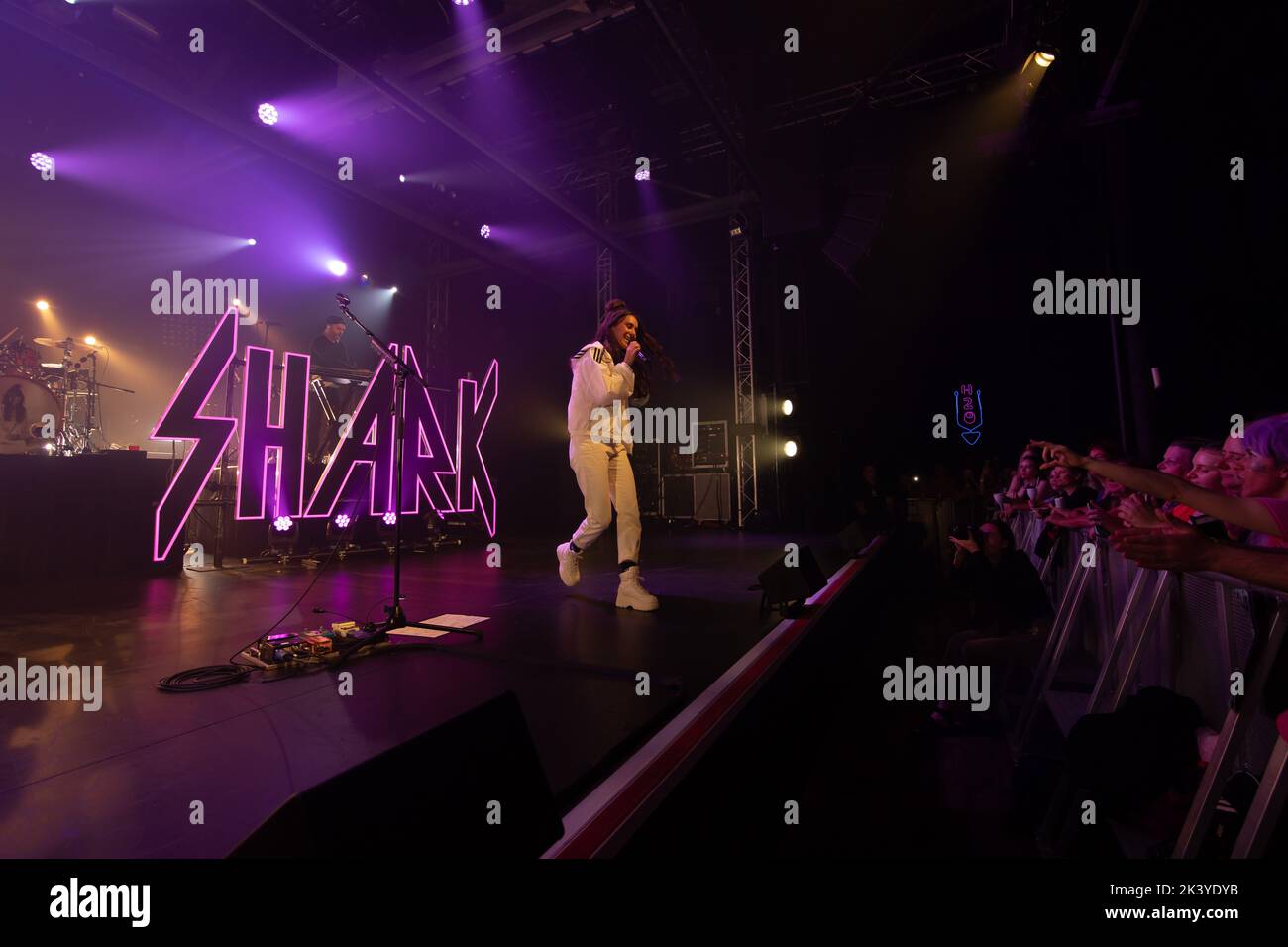 Australian singer songwriter Amy Shark performing live in 2022 Stock ...