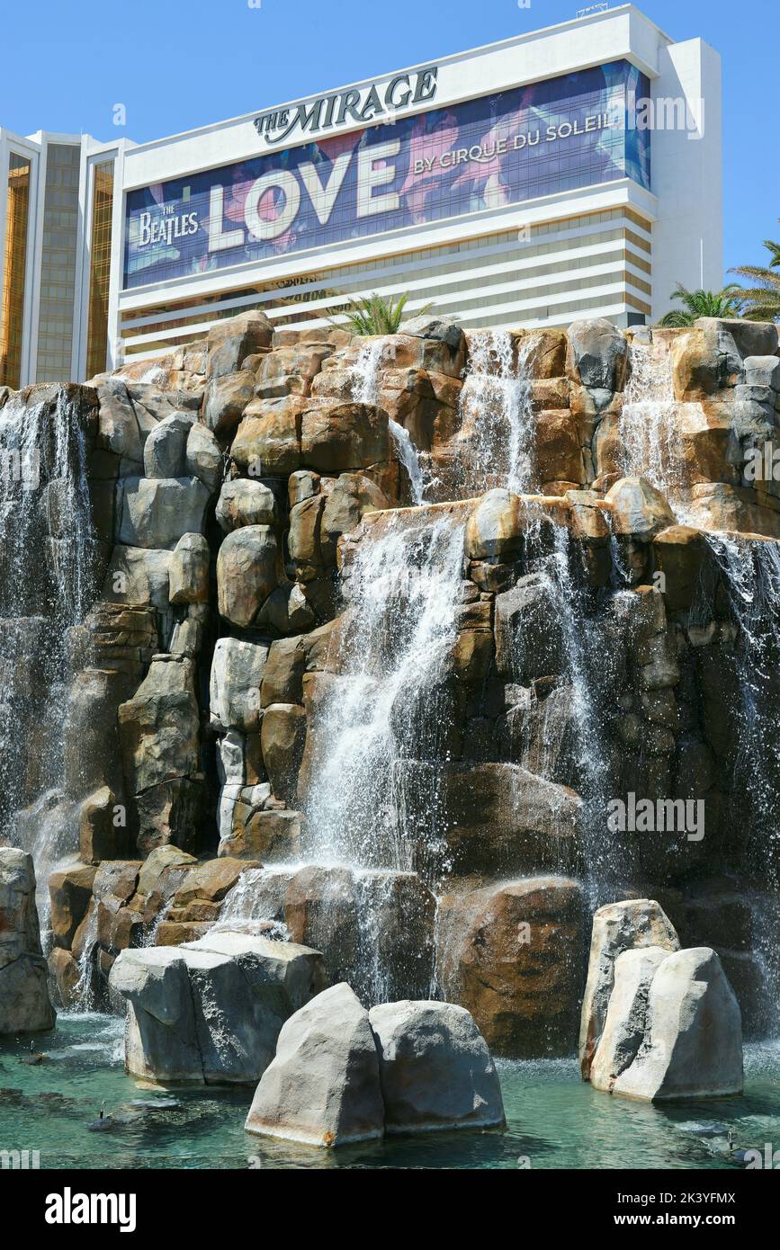 Mirage casino hotel located on the Las Vegas Strip, Nevada, USA Stock ...