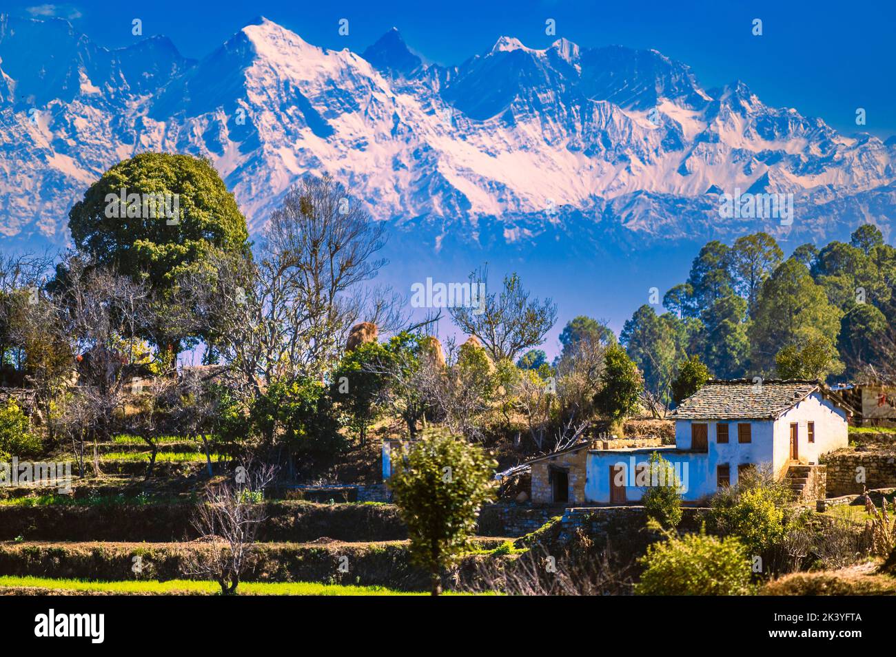 House in the mountains. Scenic village in Kumaon region of Himalayan ...