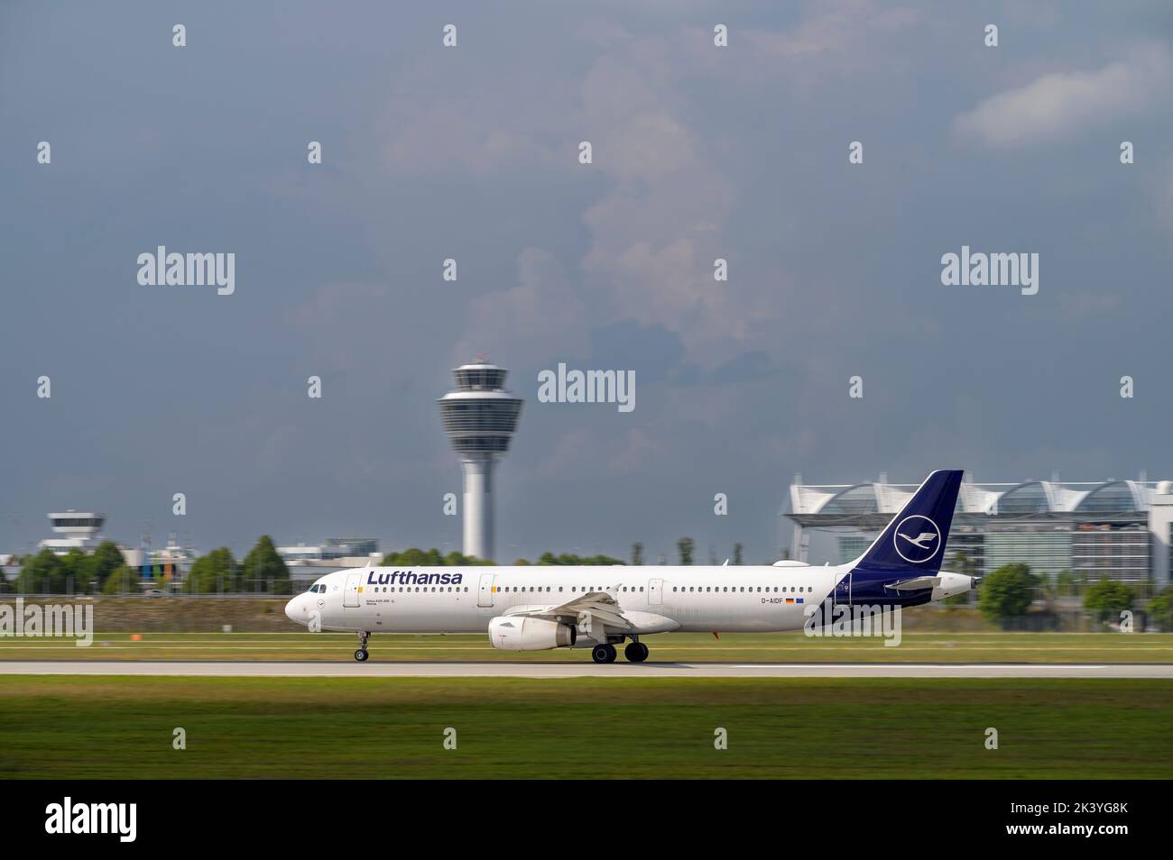 Munich, Germany - August 26. 2022 : Lufthansa Airbus A321-231 with the ...