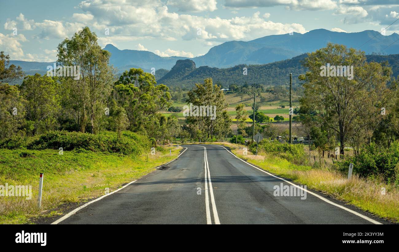 Picturesque road in rural Queensland going towards the Scenic Rim ...