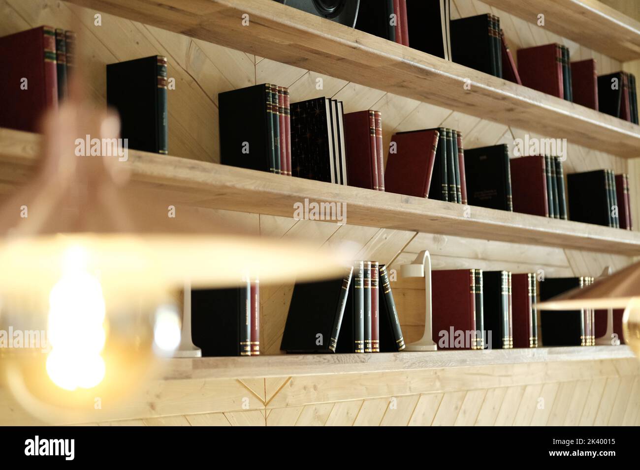 Old style clock hi-res stock photography and images - Alamy