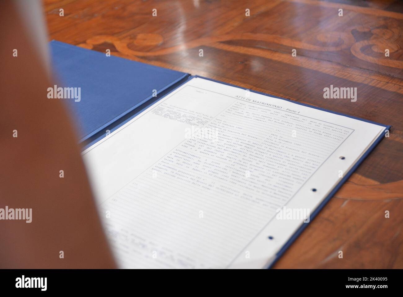 Italian marriage hi-res stock photography and images - Alamy