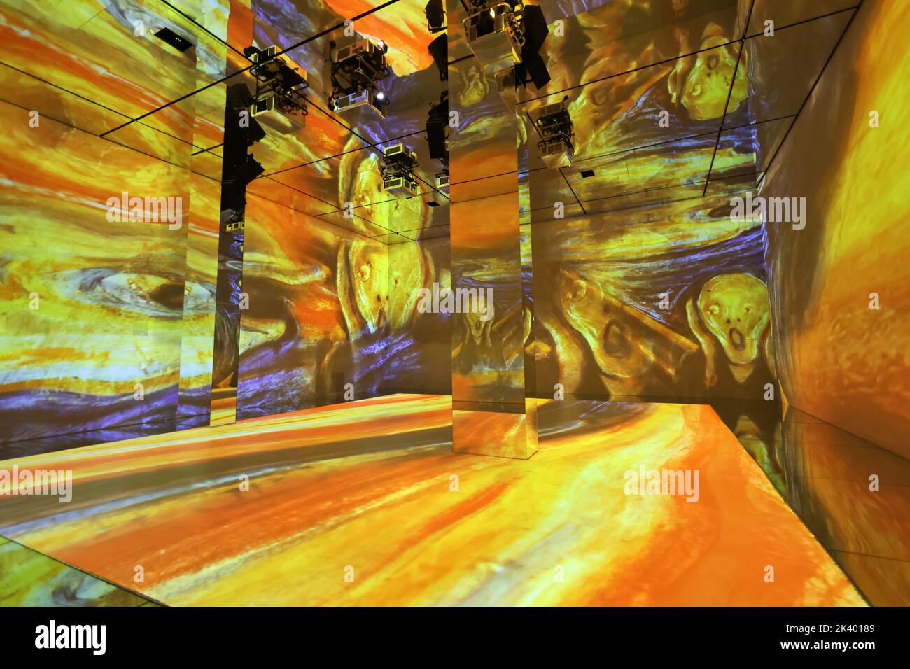 Frameless Press Preview, UK's biggest immersive art experience, Marble ...