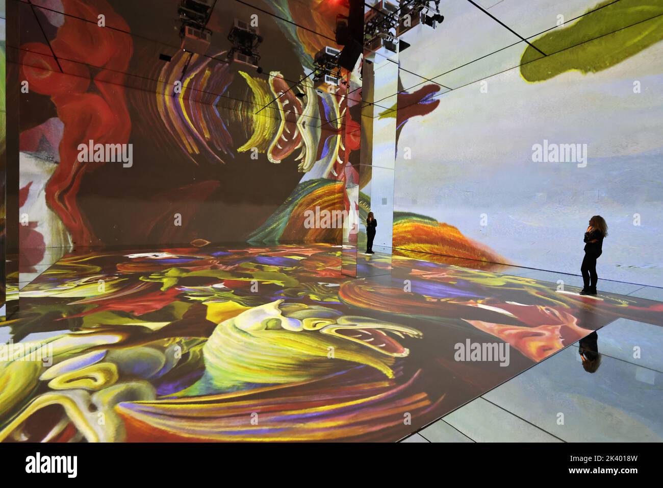 Frameless Press Preview, UK's biggest immersive art experience, Marble ...