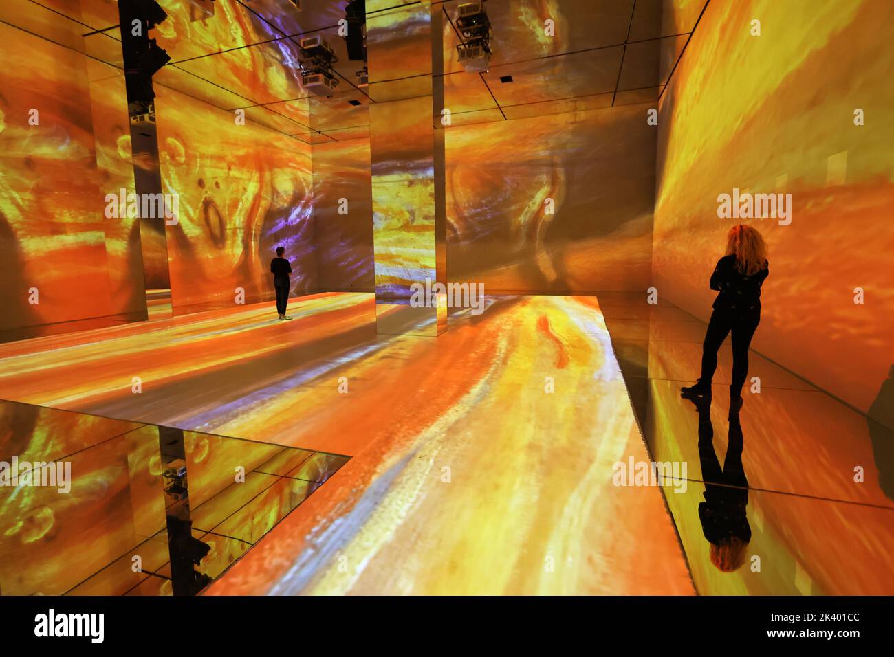 Frameless Press Preview, UK's biggest immersive art experience, Marble ...