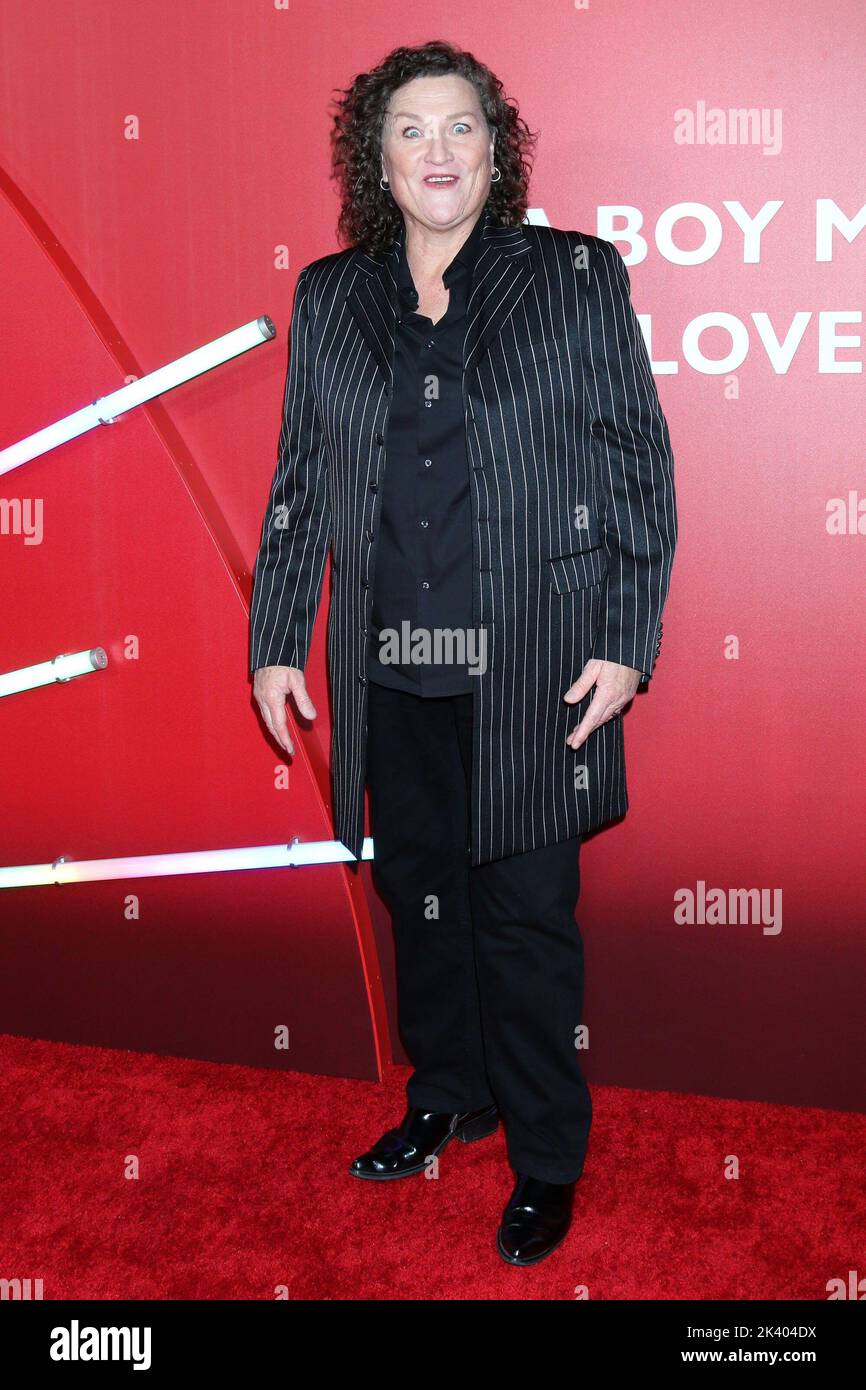 Los Angeles, CA. 28th Sep, 2022. Dot-Marie Jones at arrivals for BROS ...