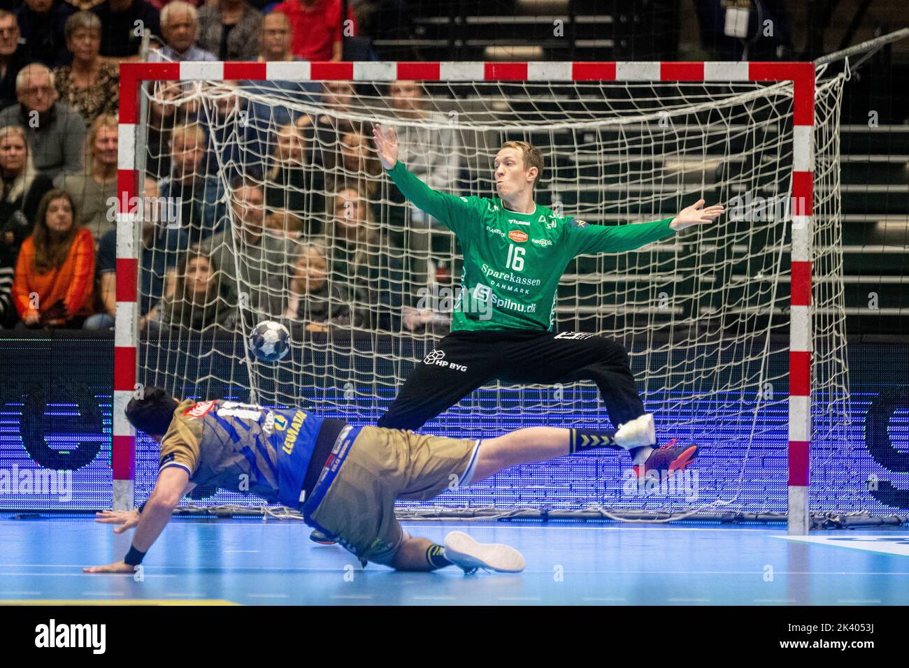 Aalborg handball lomza industria kielce hi-res stock photography and ...