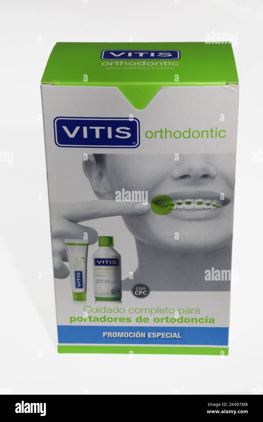Vitis Orthodontic Pasta Dentífrica 100ml Set 2 Piezas Stock Photo - Alamy
