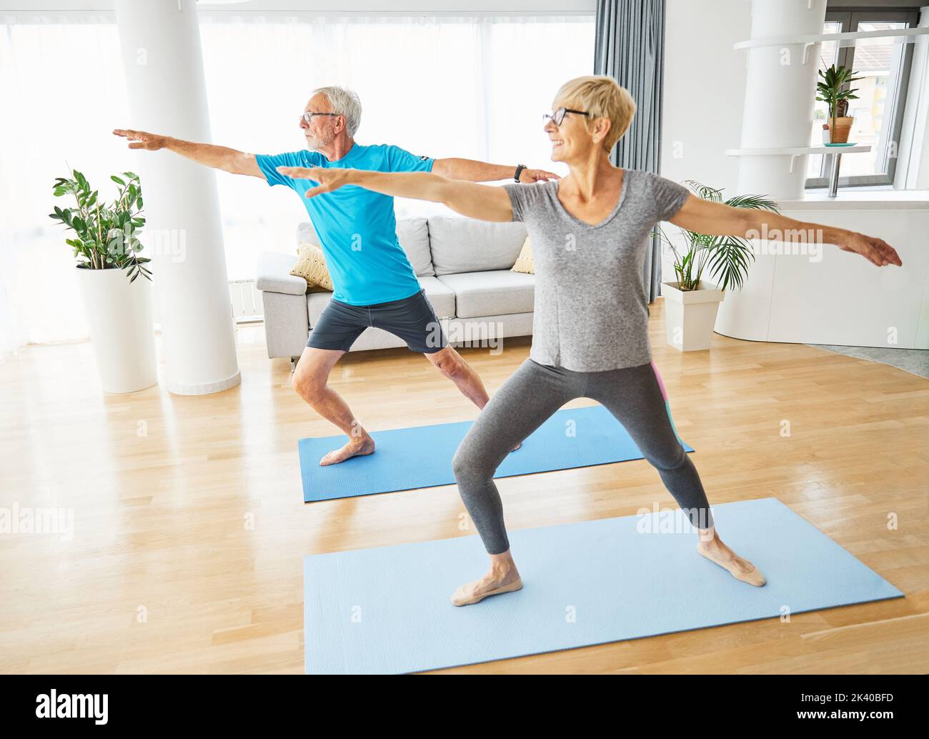 Indoor fitness hi-res stock photography and images - Alamy