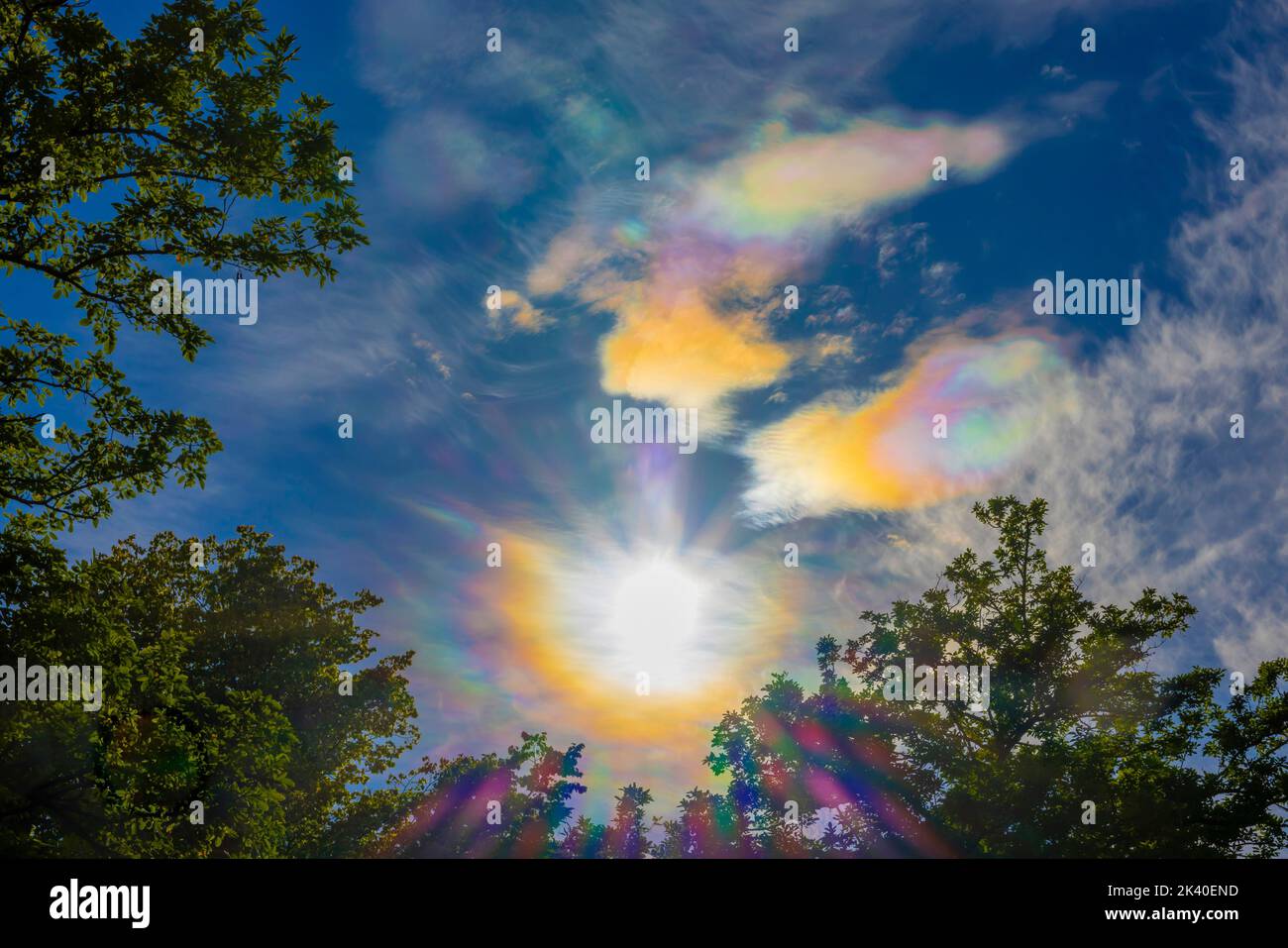 Iridescent colours hi-res stock photography and images - Alamy