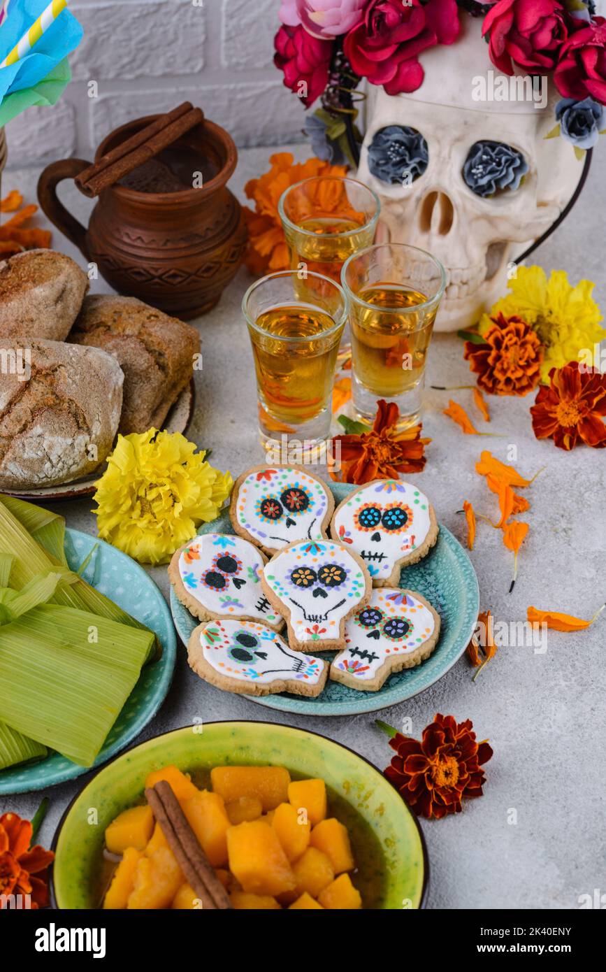 Traditional Day of the dead food Stock Photo - Alamy