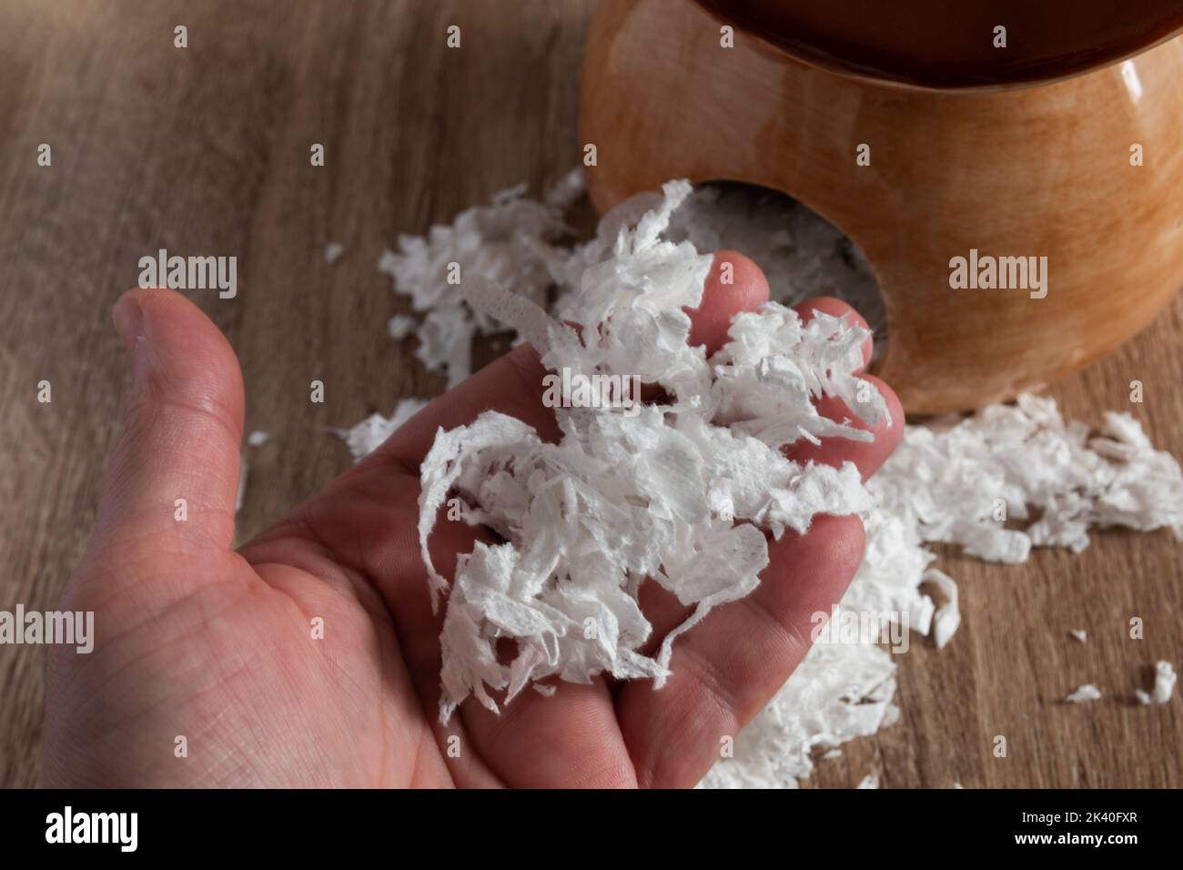 Paper litter substrate for rodents Stock Photo - Alamy
