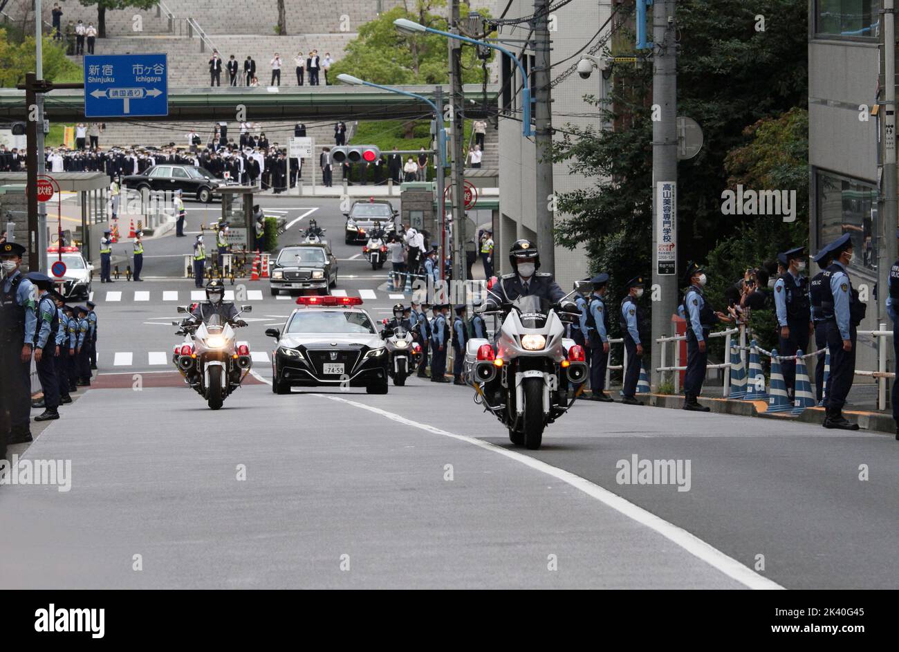 A vehicle carrying former Japanese Prime Minister Shinzo Abe's wife ...