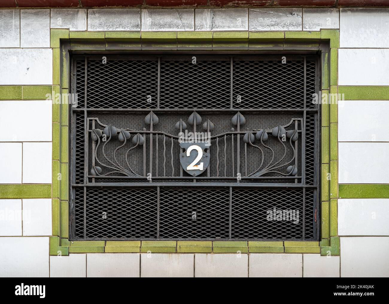 London underground sign mornington hi-res stock photography and images ...