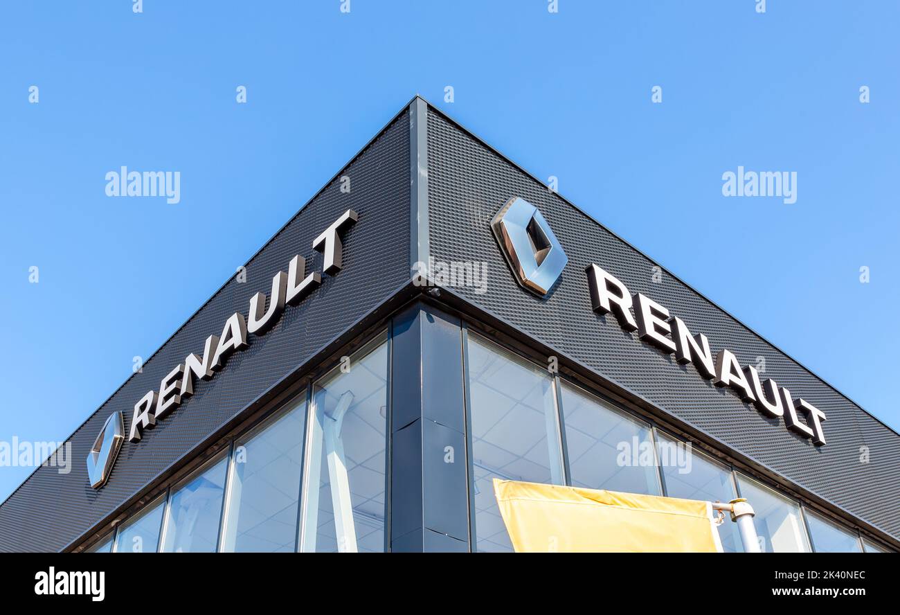 Samara, Russia - August 26, 2022: Emblem Renault on the office of ...