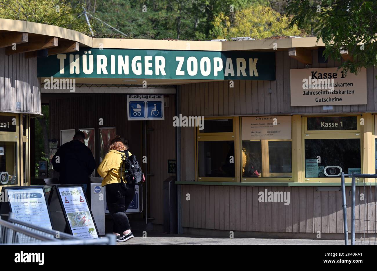 Erfurt, Germany. 29th Sep, 2022. The entrance to Thüringer Zoopark ...