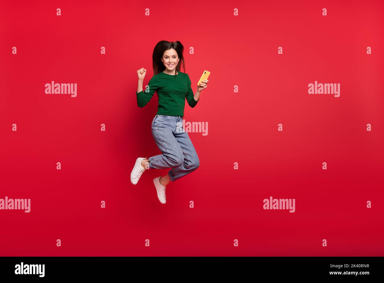 Full size photo of attractive lady influencer followers subscribe ...