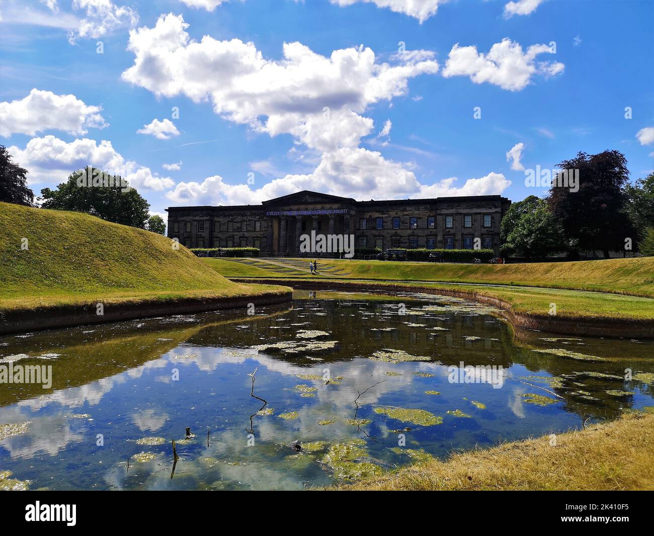An exterior view of an iconic art gallery building in the city of ...
