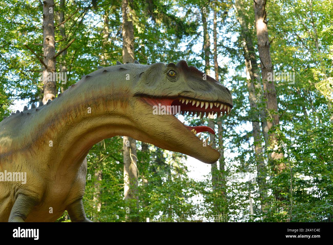 Model of a dinosaur in Dino Parc in Rasnov, Romania Stock Photo - Alamy