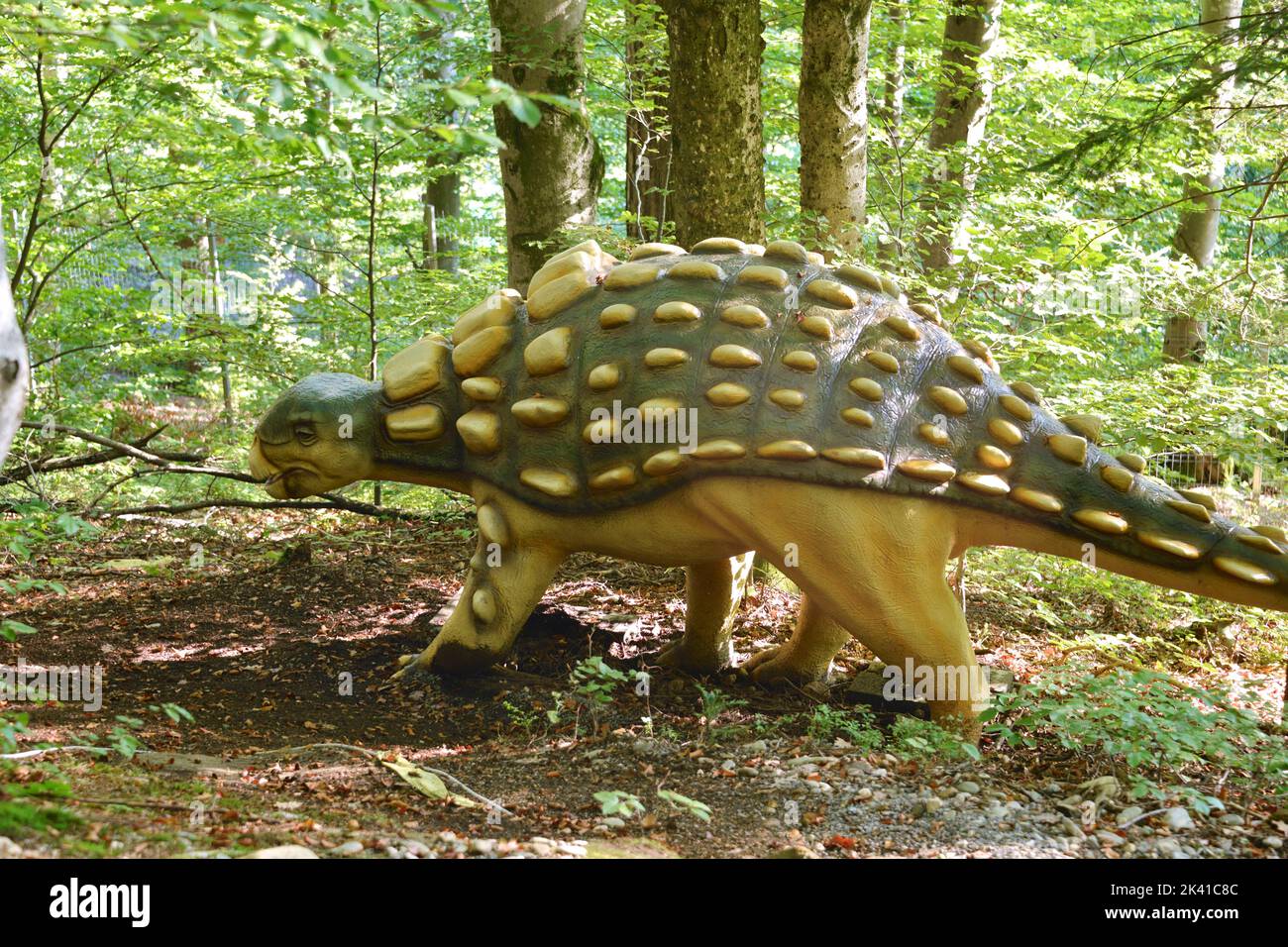Model of a dinosaur in Dino Parc in Rasnov, Romania Stock Photo - Alamy
