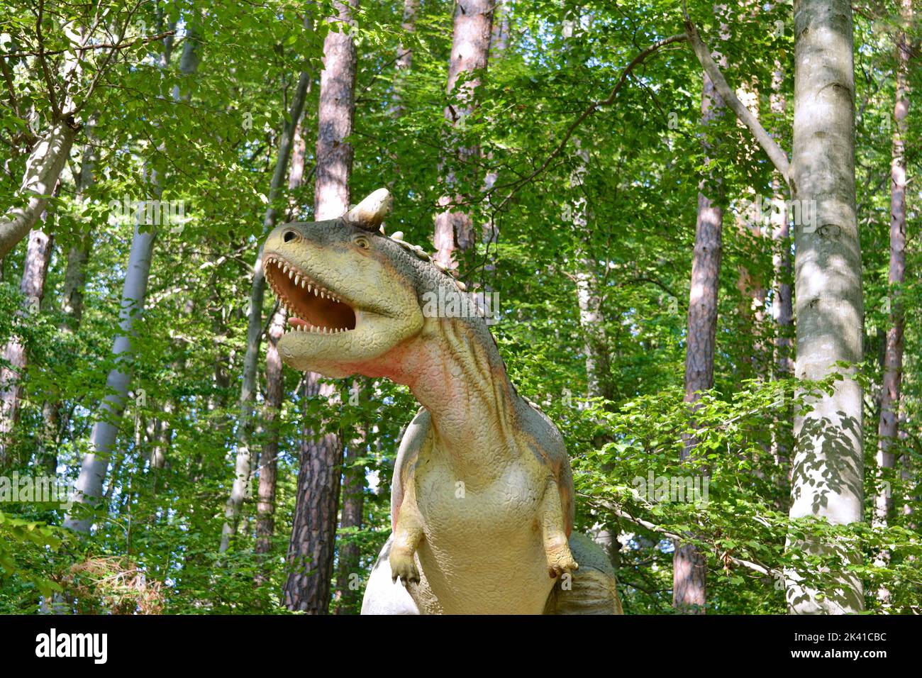 Model of a dinosaur in Dino Parc in Rasnov, Romania Stock Photo - Alamy
