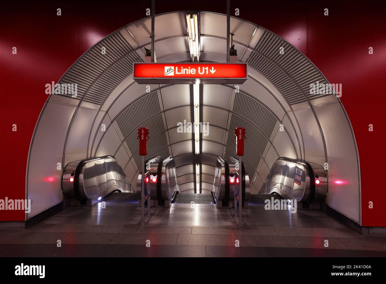 U Bahn, U Bahnstation, Verkehr, Wien Metro, Wien Subway, Wien U Bahn ...