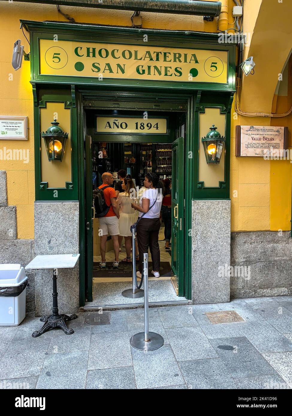 Spain, Madrid. San Gines Chocolateria Stock Photo - Alamy