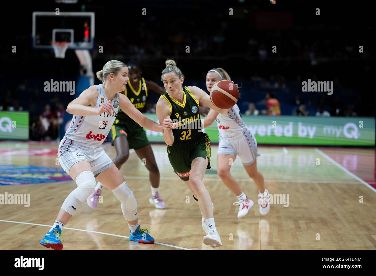Sydney, Australia. 29th Sep, 2022. Becky Massey of Belgium and Samantha ...