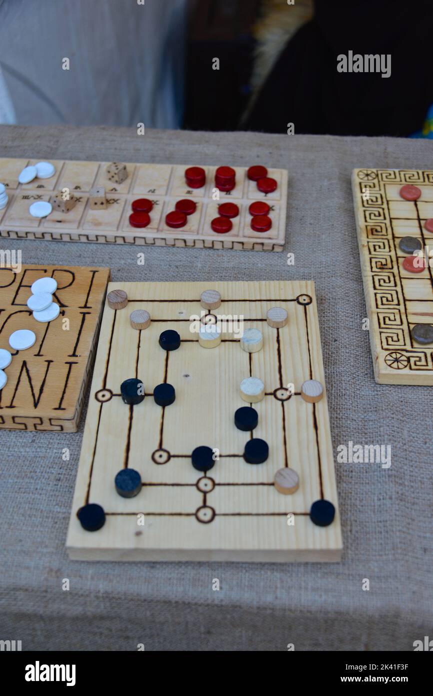 Roman Board Games History at James Schofield blog