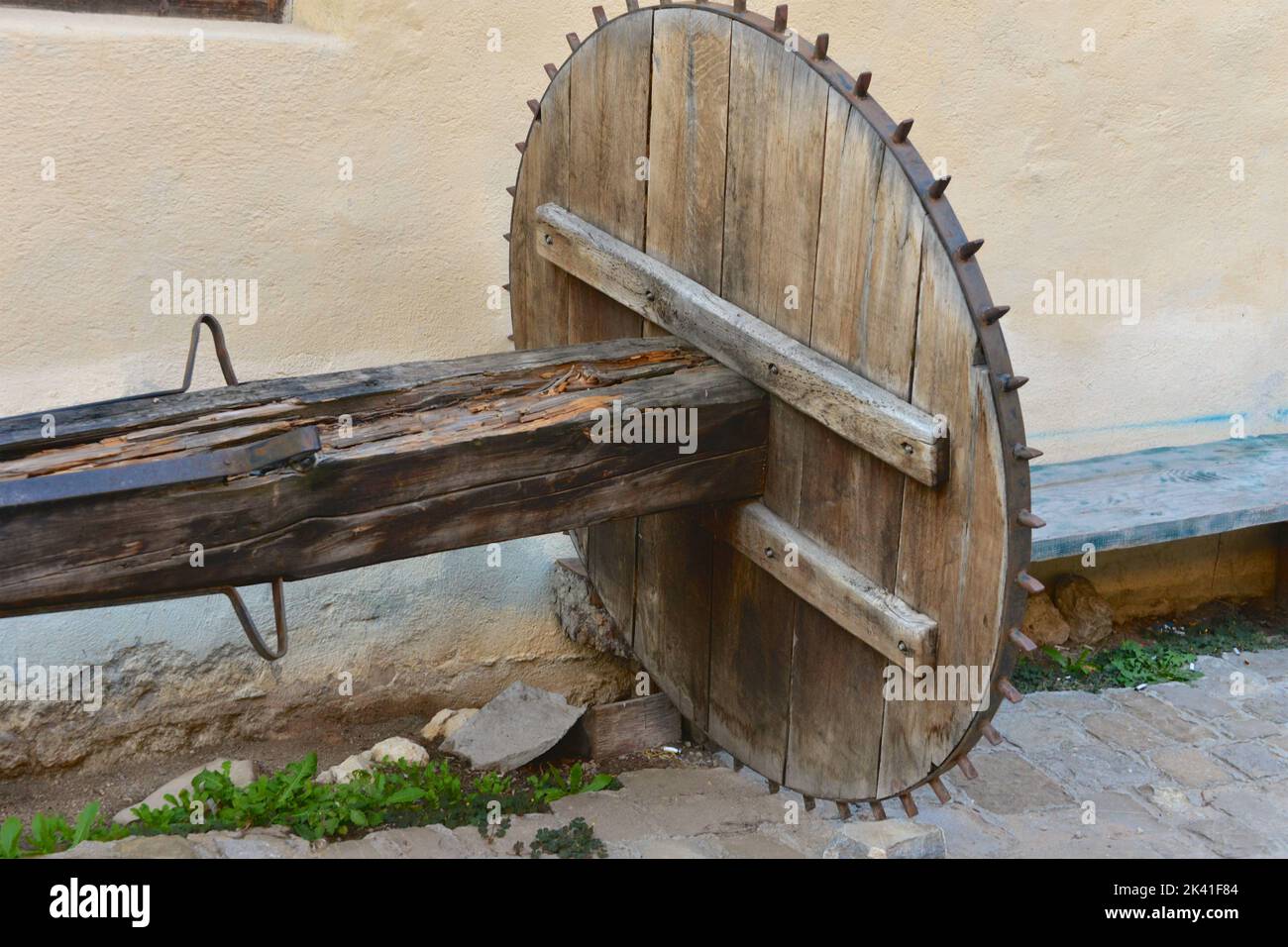 Ancient wheel hi-res stock photography and images - Alamy