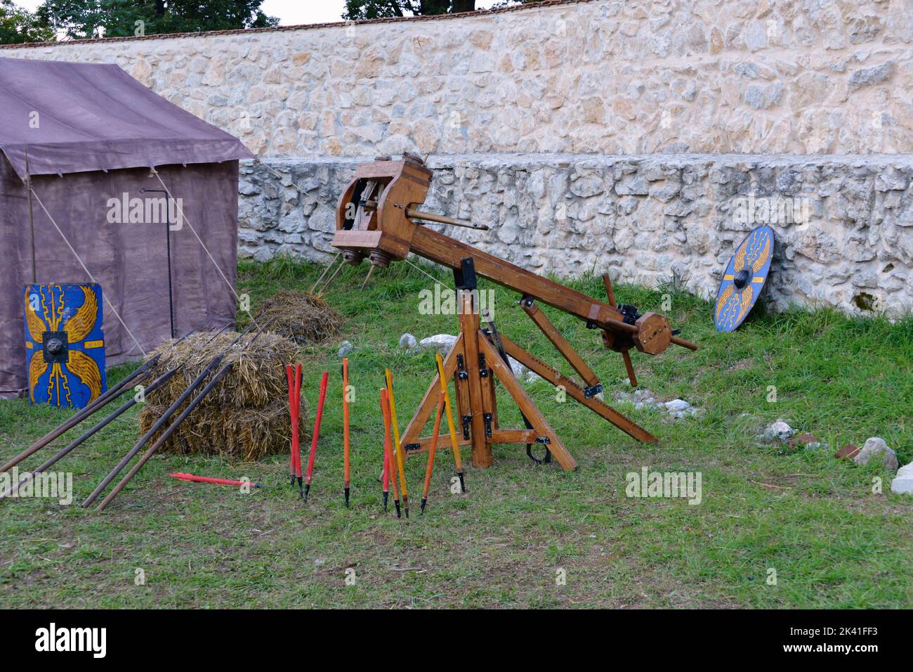 ancient crossbow around the XV century Stock Photo - Alamy