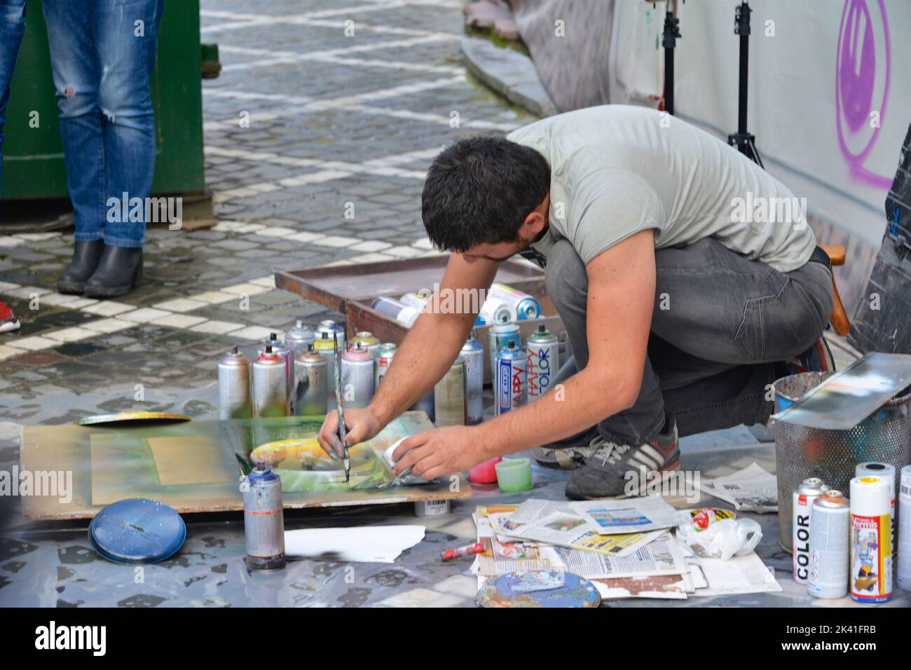 Drawing with spray hi-res stock photography and images - Alamy