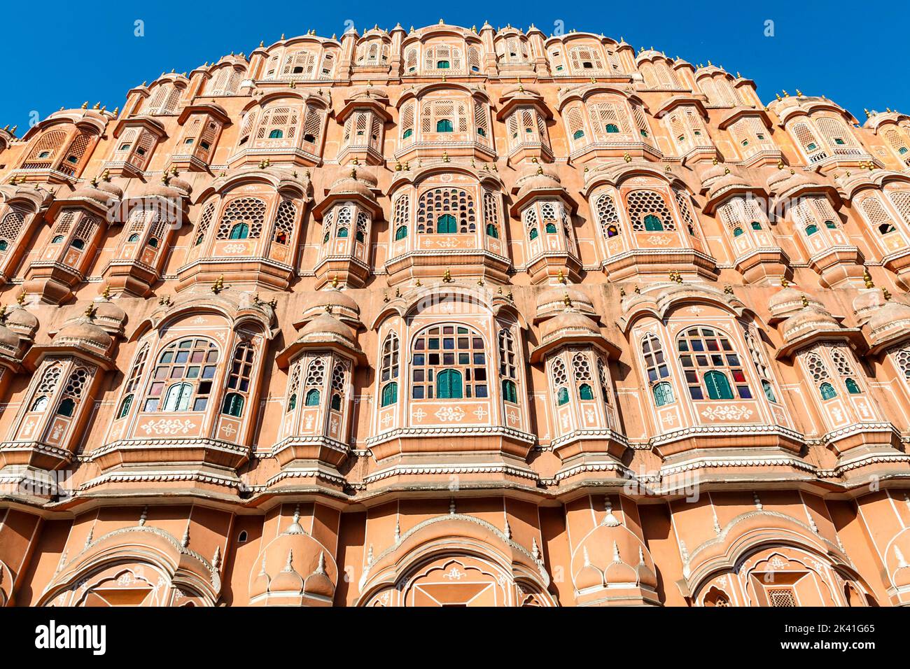 Exterior of the Hawa Mahal, Palace of Winds in Jaipur, Rajasthan, India ...